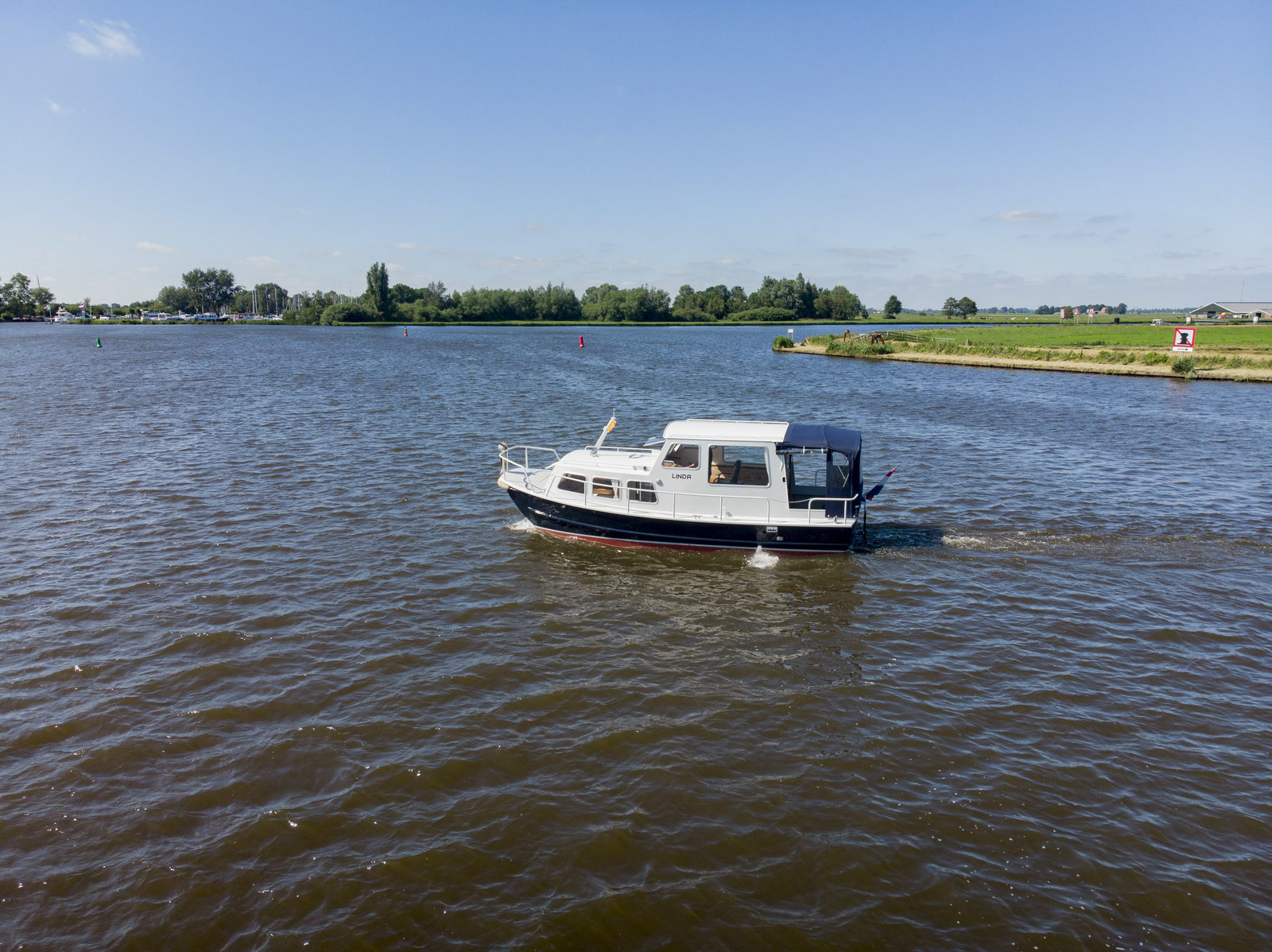 Boot 'Doerak 800 LX Linda' mieten in Holland | De Schiffart Yachtcharter